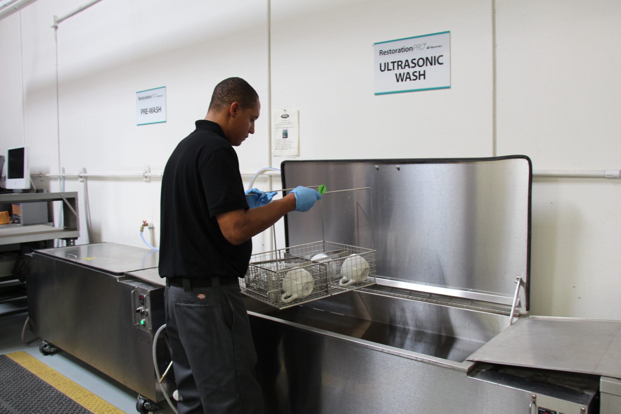 How to Start a Contents Restoration Company: A Comprehensive Guide