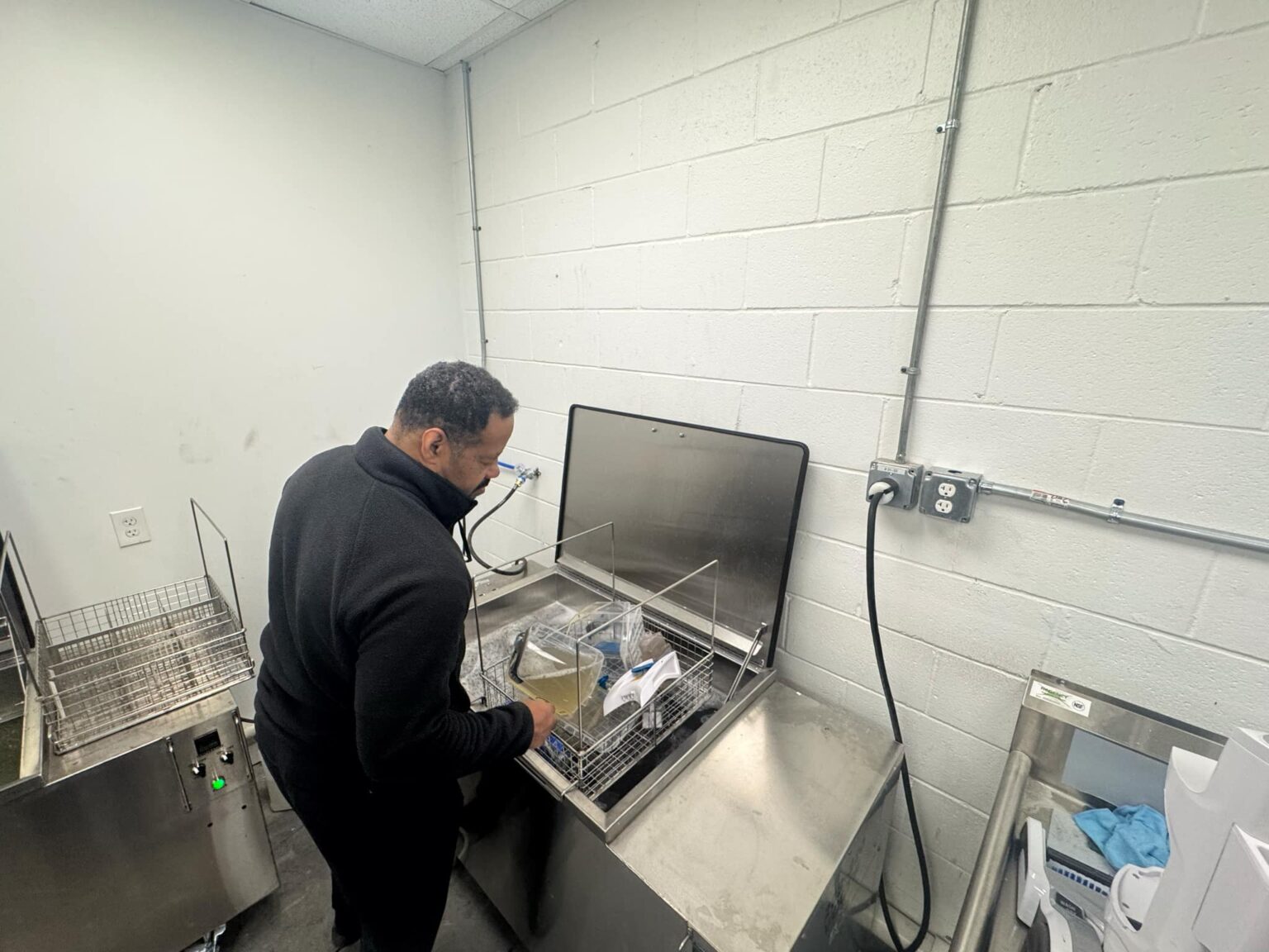 Ultrasonic Parts Cleaner: The Ultimate Guide to Precision Cleaning